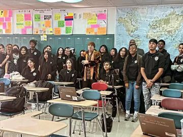 Stevie Van Zandt visits school in Brooklyn