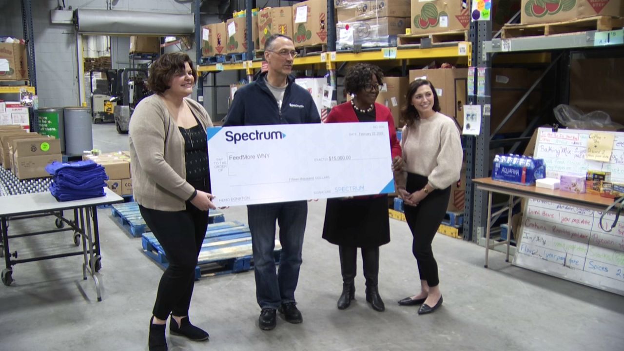 Spectrum donates $15,000 to FeedMore WNY