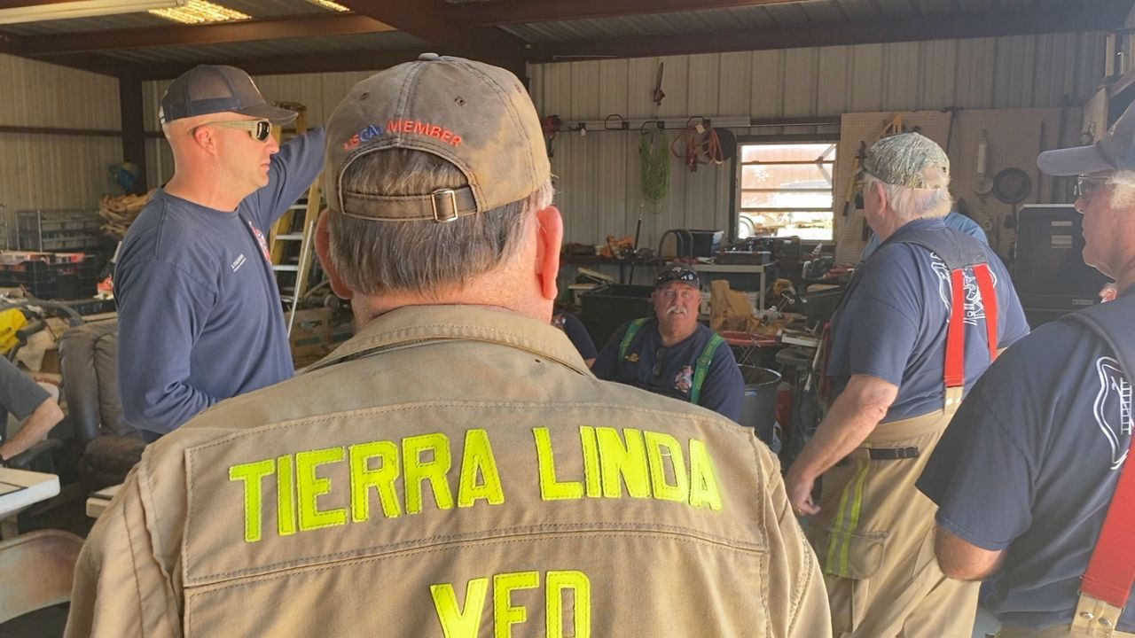 Volunteers across Texas help battle Big Sky wildfire