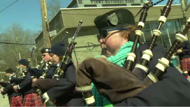 Local band honors fallen firefighter with pipes and drums