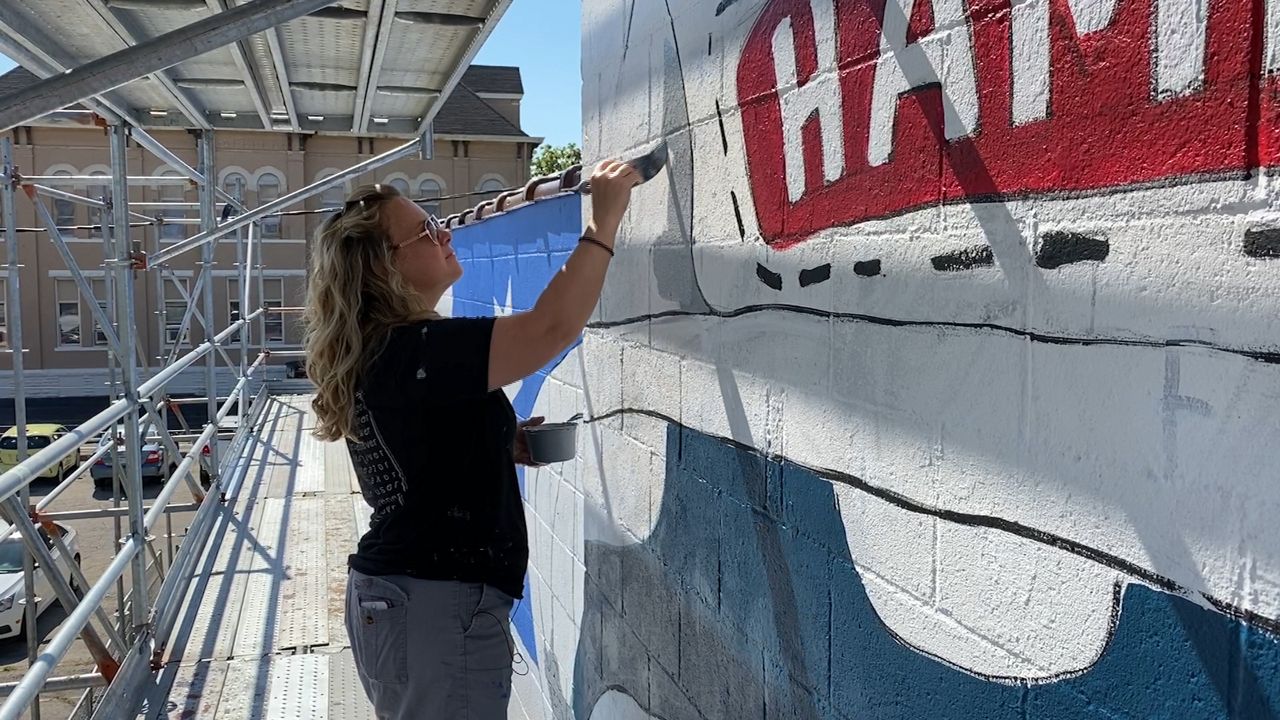 Mural honors firefighters