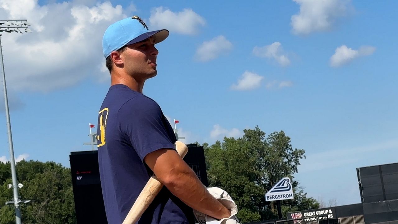 Andrew Fischer joins Timber Rattlers
