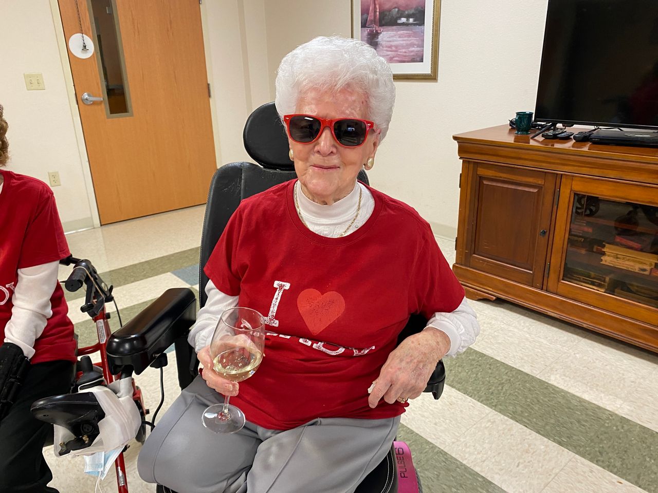 Hollywood invites Pasco seniors to see Brady movie first