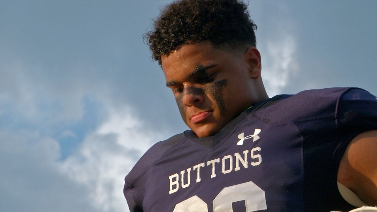 Braeden Flowers is blooming on the gridiron in San Antonio