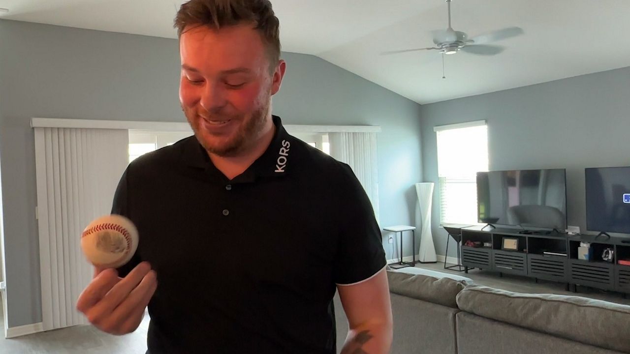 Former Florida baseball player overcomes brain injury