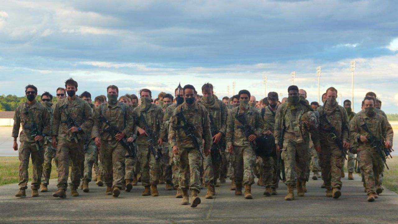 As Suicides Rise, Army Brass Reassessing Outreach