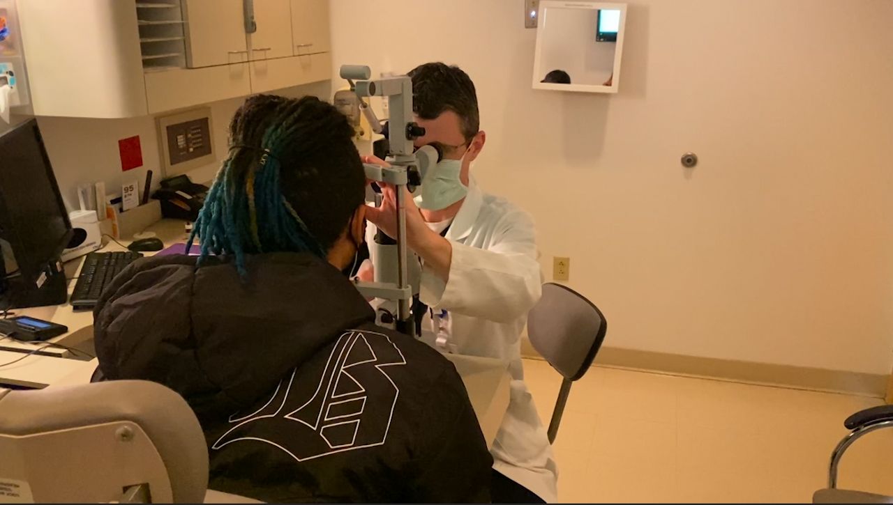 Nonprofit offers free eye exams for the community