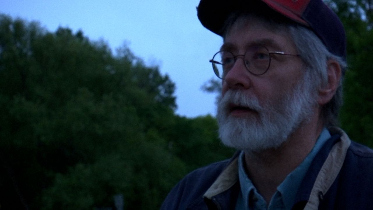 Volunteers help WDNR track frog, toad populations