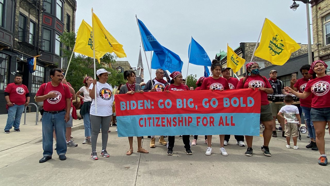 Immigrants rights group marching from Milwaukee to Madison