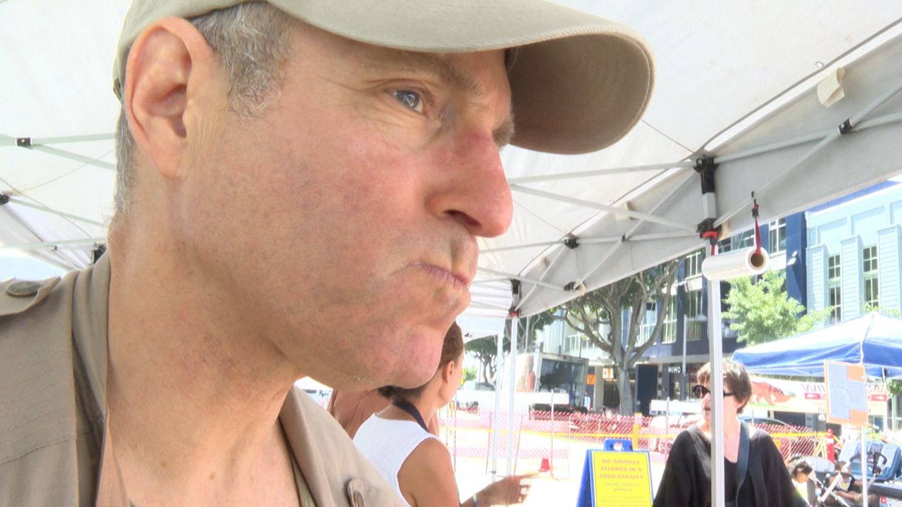 Fruit Detective Bringing Rare Fruit to Santa Monica Farmer's Market