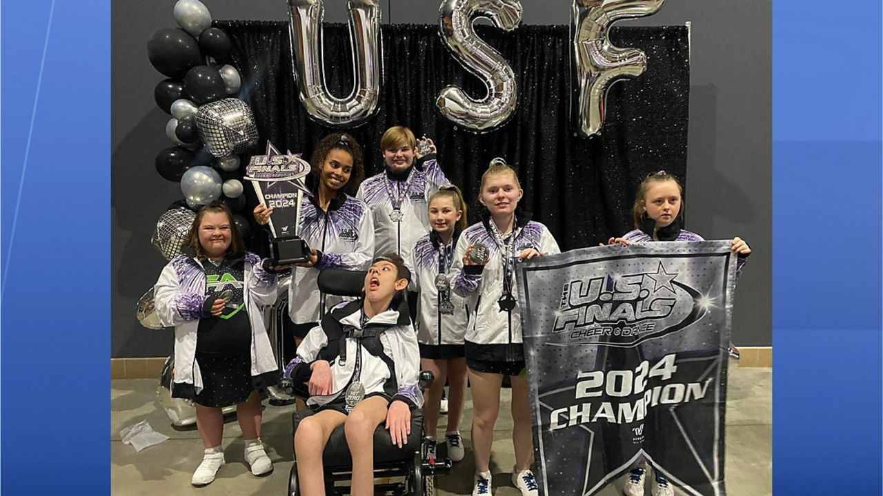 Green Bay cheer squad wins back-to-back titles