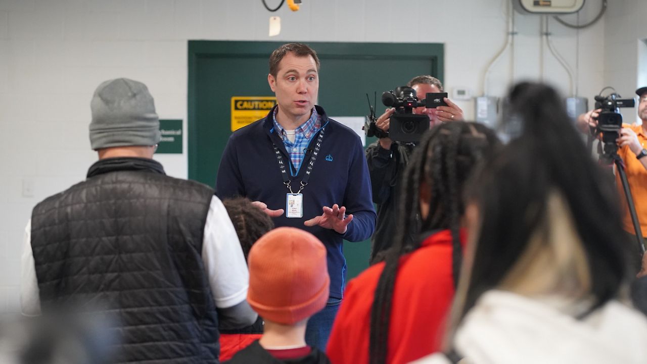 young-game-changers-visit-churchill-downs