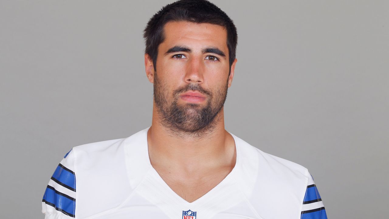 Former NFL player, 2nd rock climber found dead in California