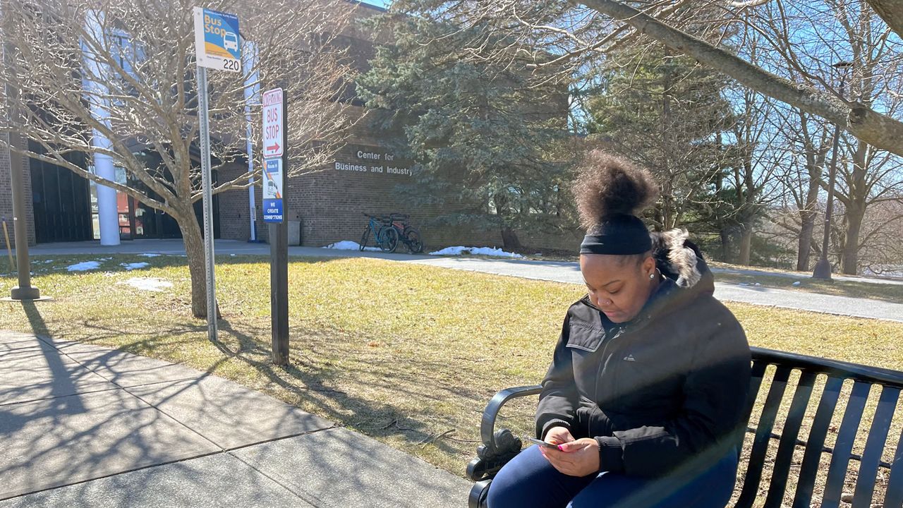 More young people choosing to not get behind the wheel