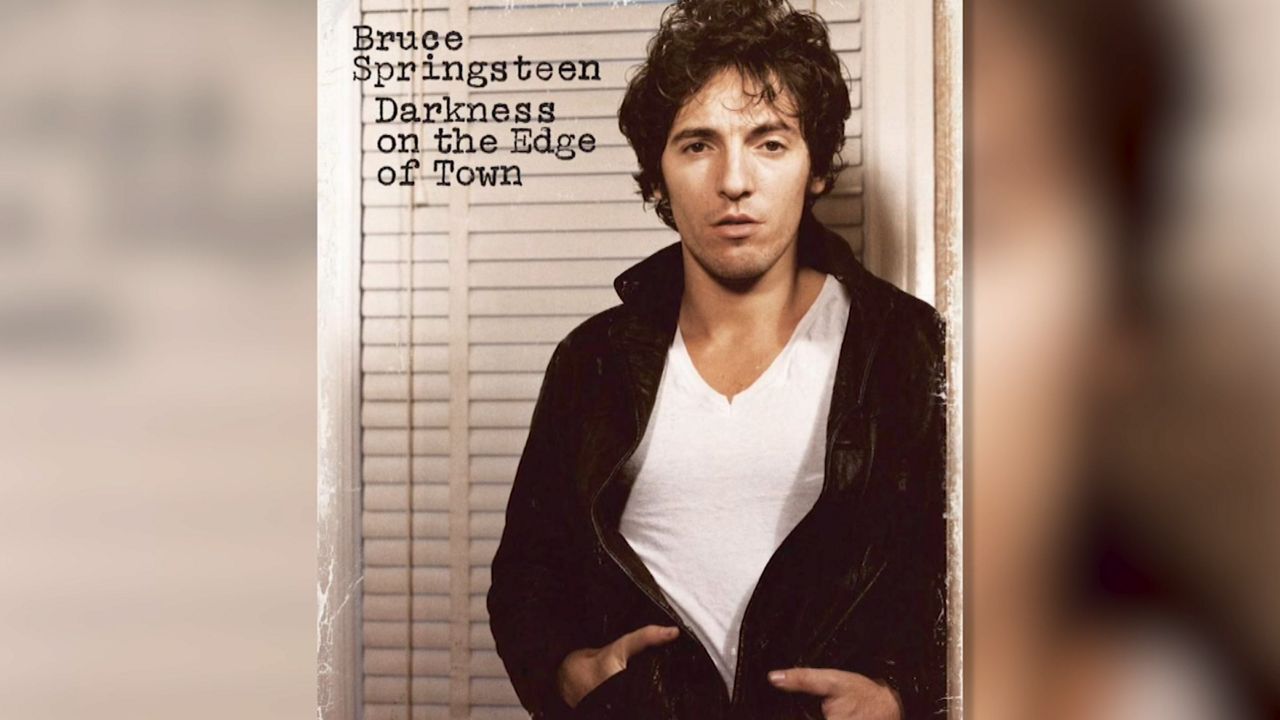 Longtime Bruce Springsteen photographer on past 40 years