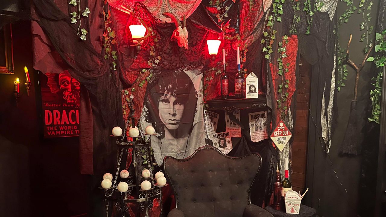 The Glass Coffin: Vampire Parlour is back in Austin