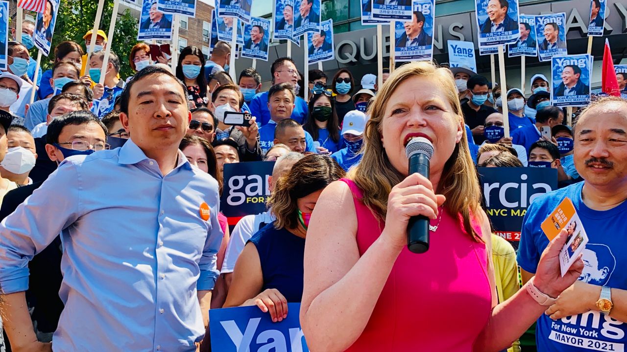 Mondays with the Mayor Bill de Blasio Kathryn Garcia Andrew Yang ...