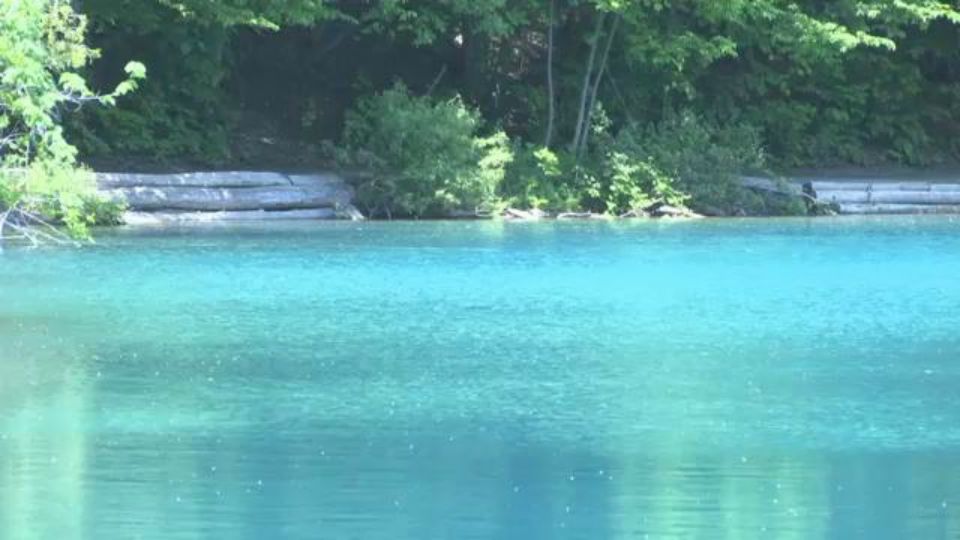 Going Green: What is a meromictic lake?