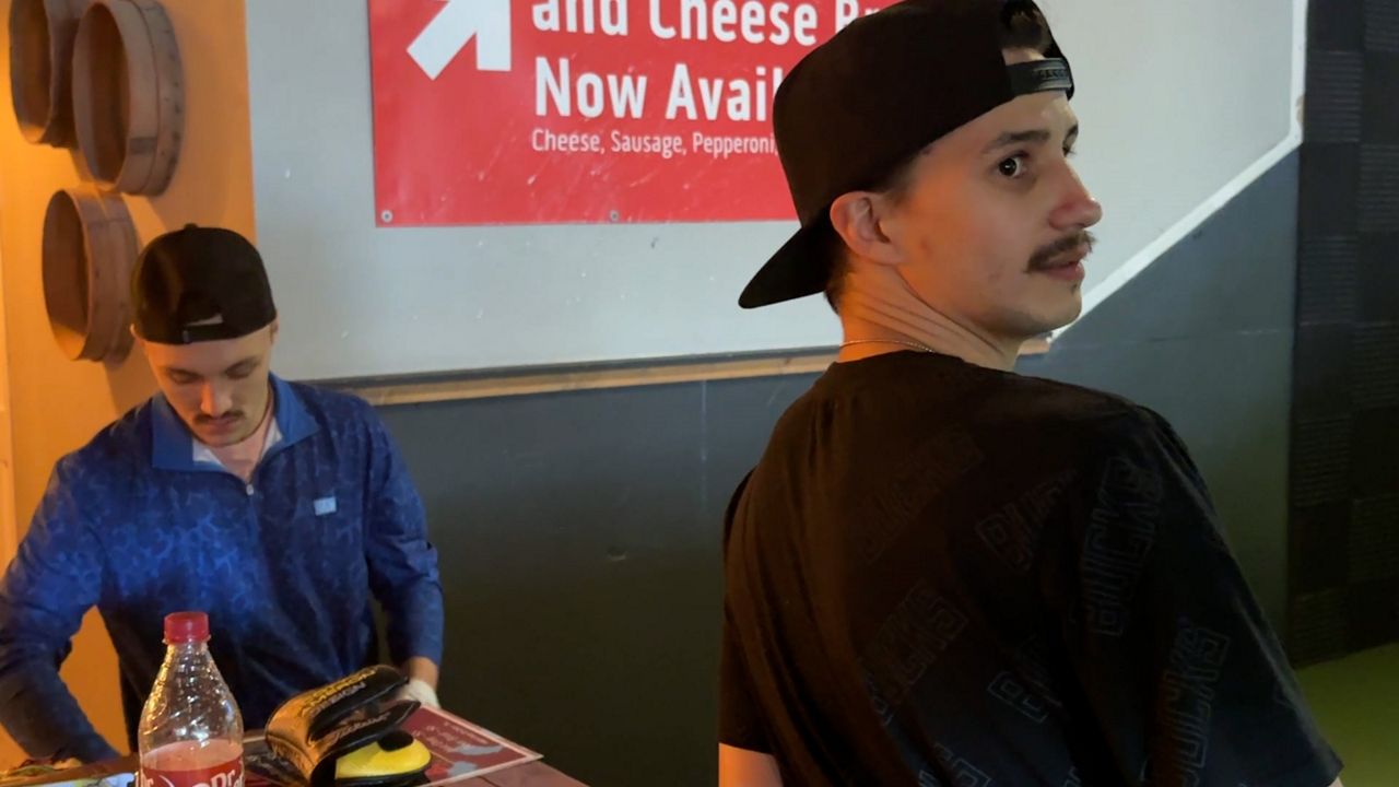 Simulation golf keeps athletes swinging all year long