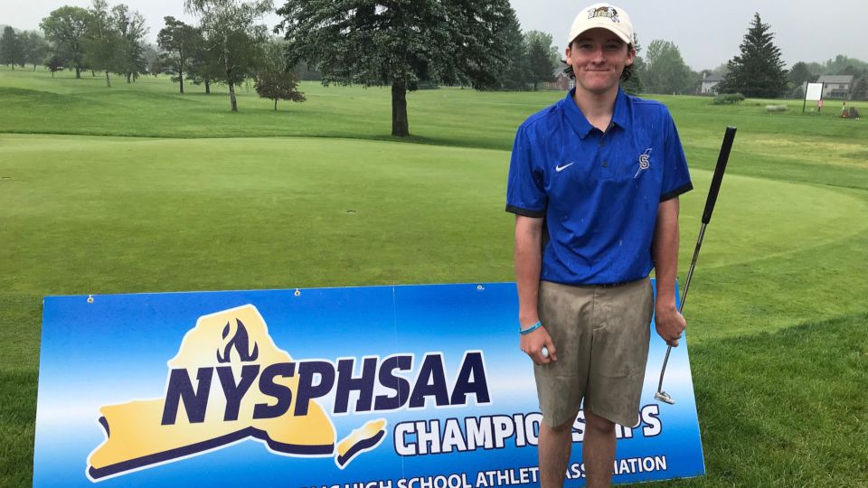 Nolan Crowley in Contention for Golf State Title