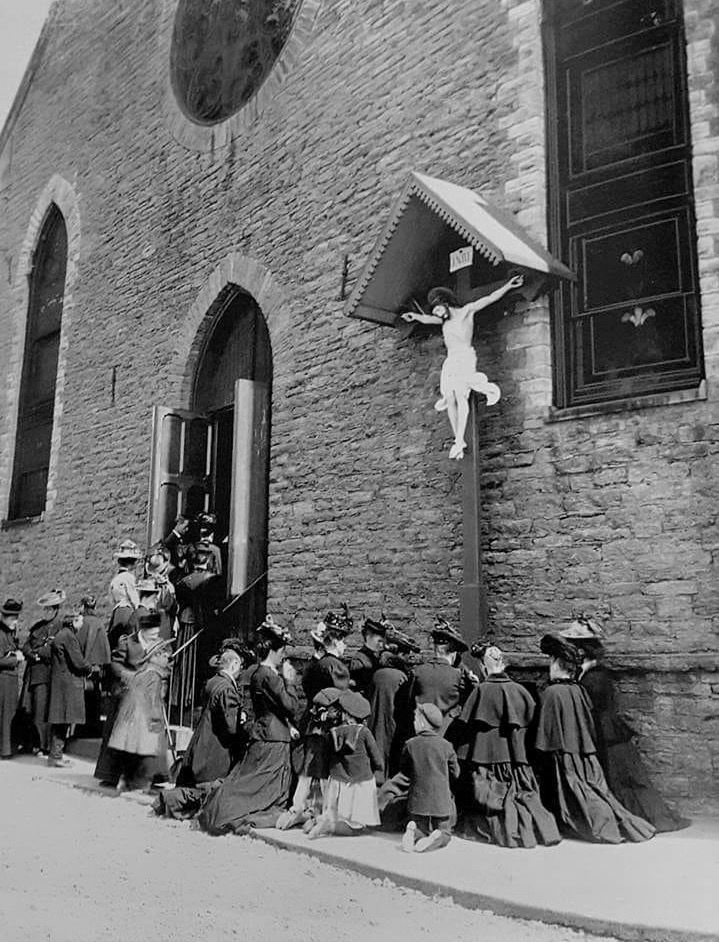 Mount Adams church draws thousands for Good Friday tradition