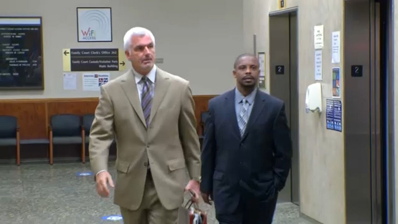 Attorney: Plea deal in the works for estranged husband of Mayor Warren