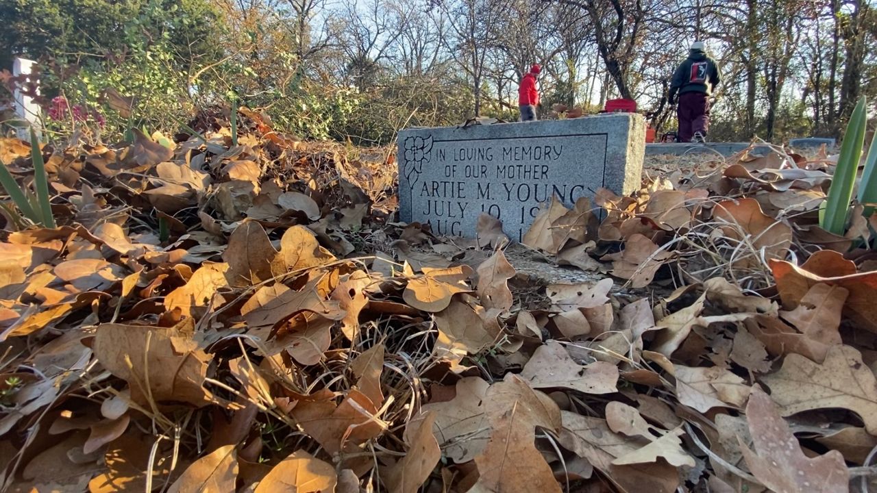 Volunteers work to restore Texas’ historic Black cemeteries
