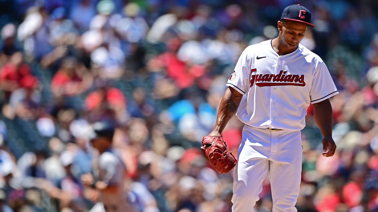 Guardians place LHP Gose on IL, activate RHP Karinchak