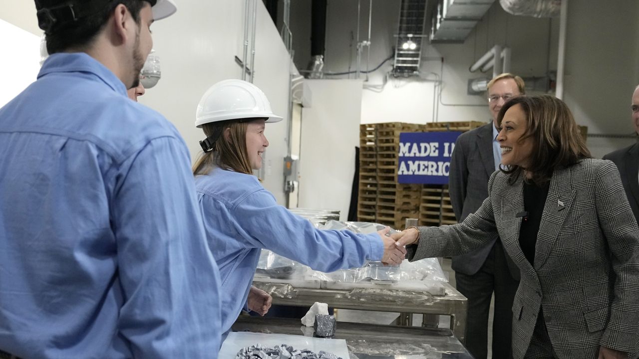 Harris focuses on manufacturing in Michigan