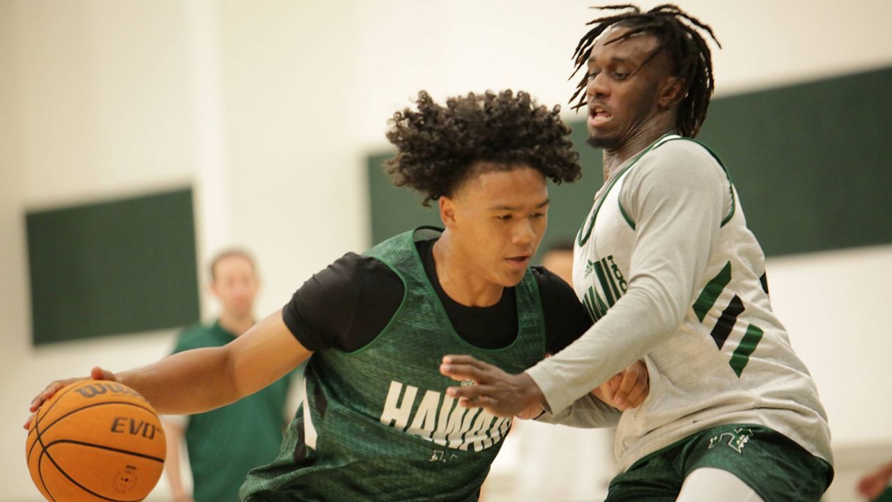 Hawaii men's basketball team begins puzzle assembly