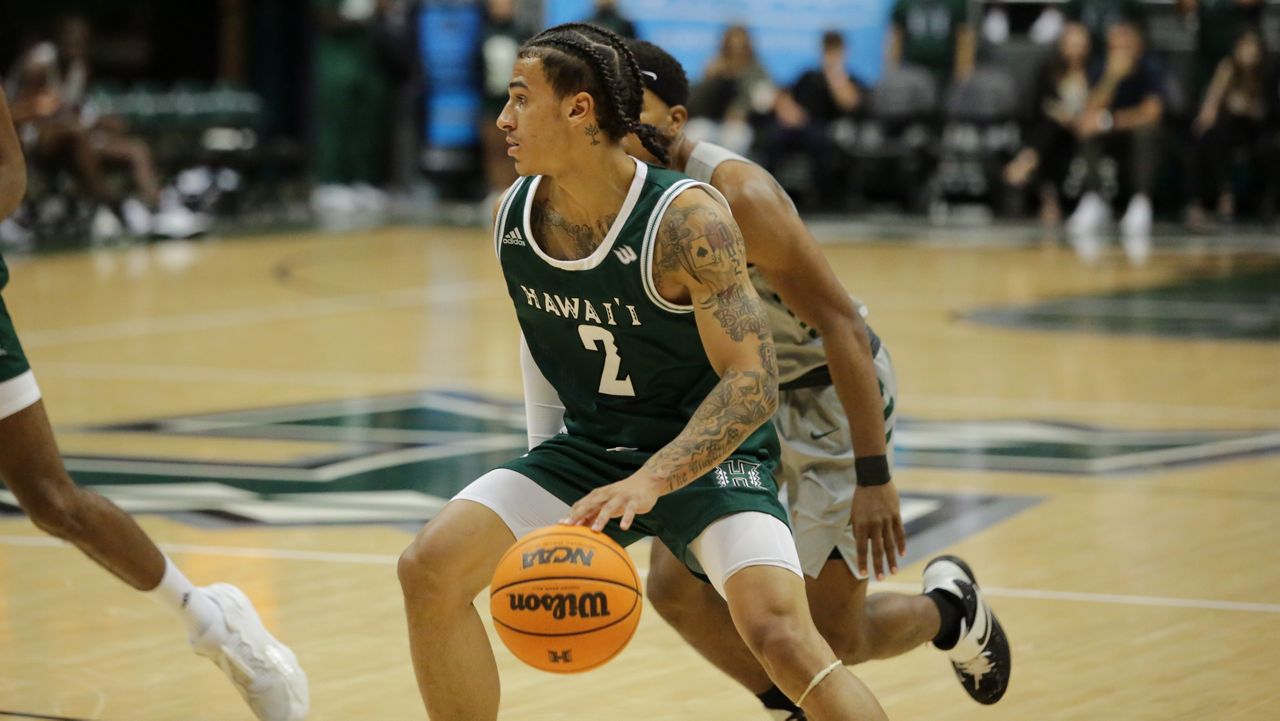 Samuta Avea scores 20 in return for Hawaii basketball team