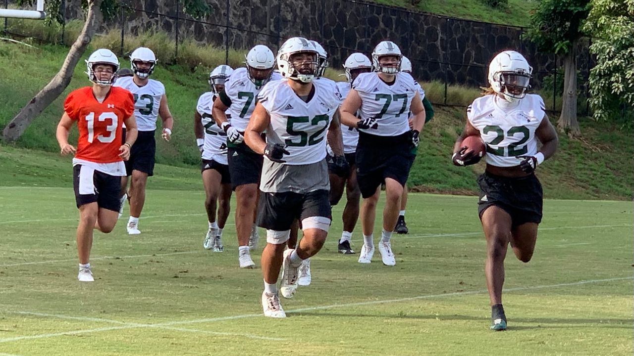 Timmy Chang conducts first spring practice at Hawaii