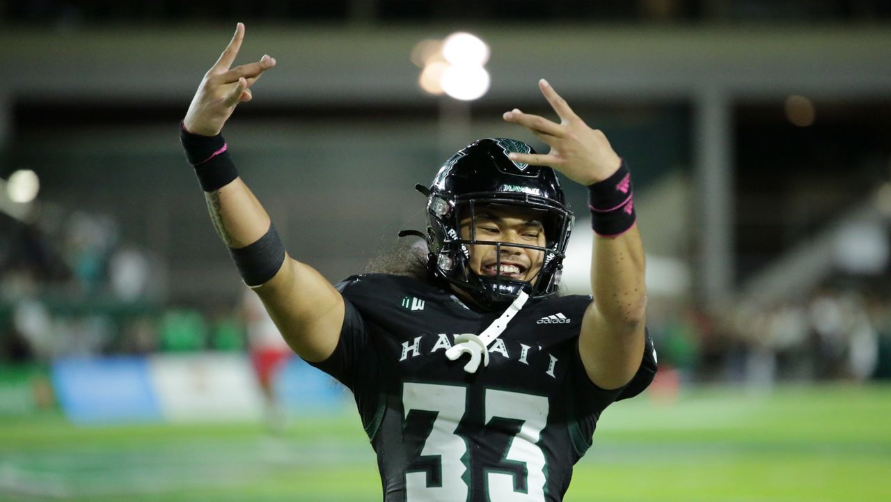 Hawaii football team picks up senior night win over UNLV