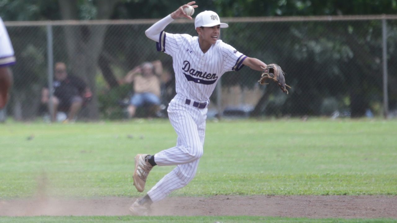 Kamehameha, with assist from Damien, wins ILH regular season