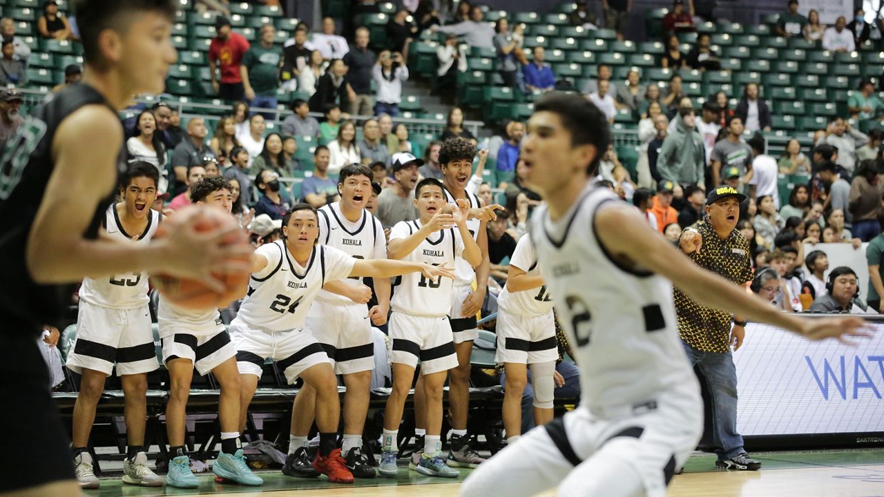 Saint Louis repeats as boys basketball state champion