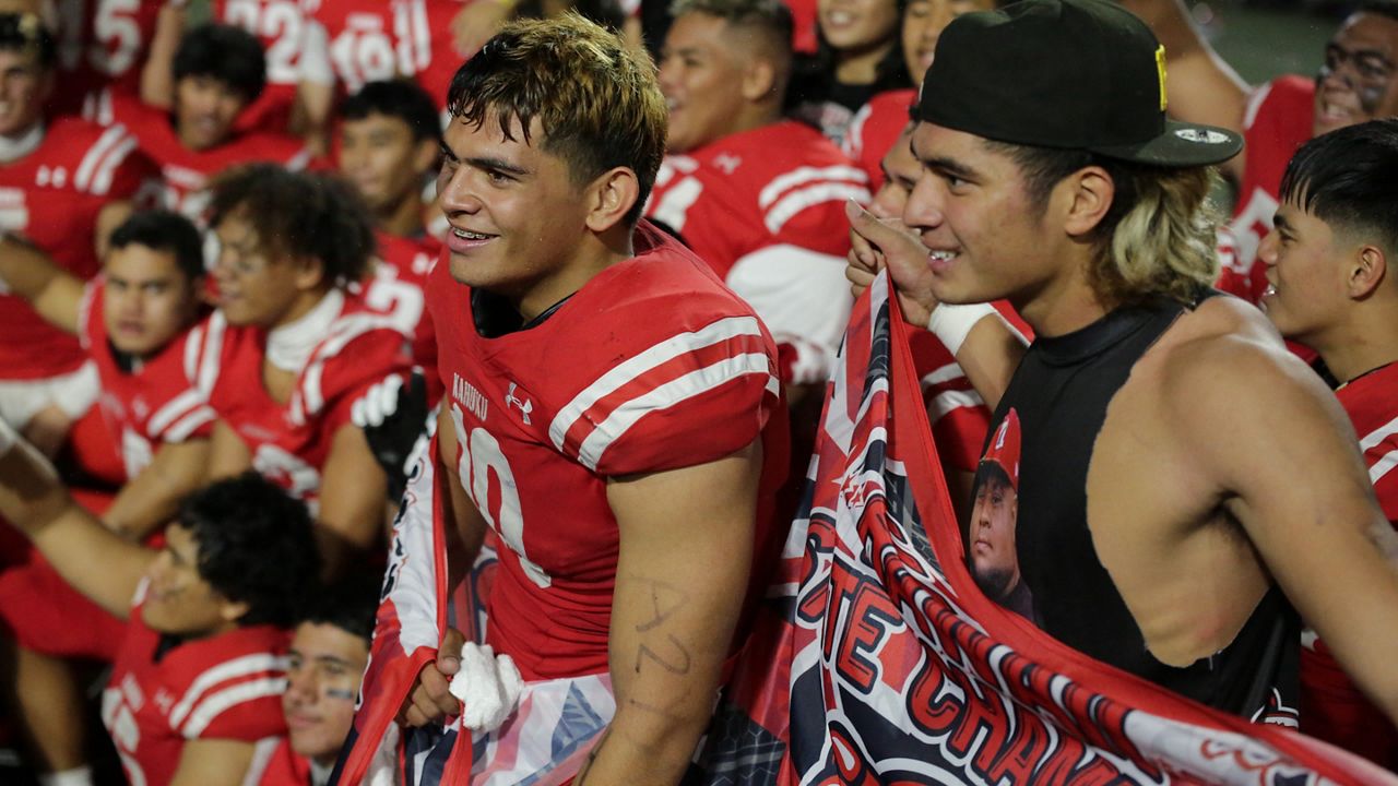 Kahuku LB Lefau wins Gatorade Hawaii Football Player of Year