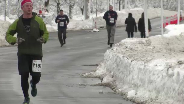 Thousands come out in snow for America's Greatest Heart Run and Walk in ...