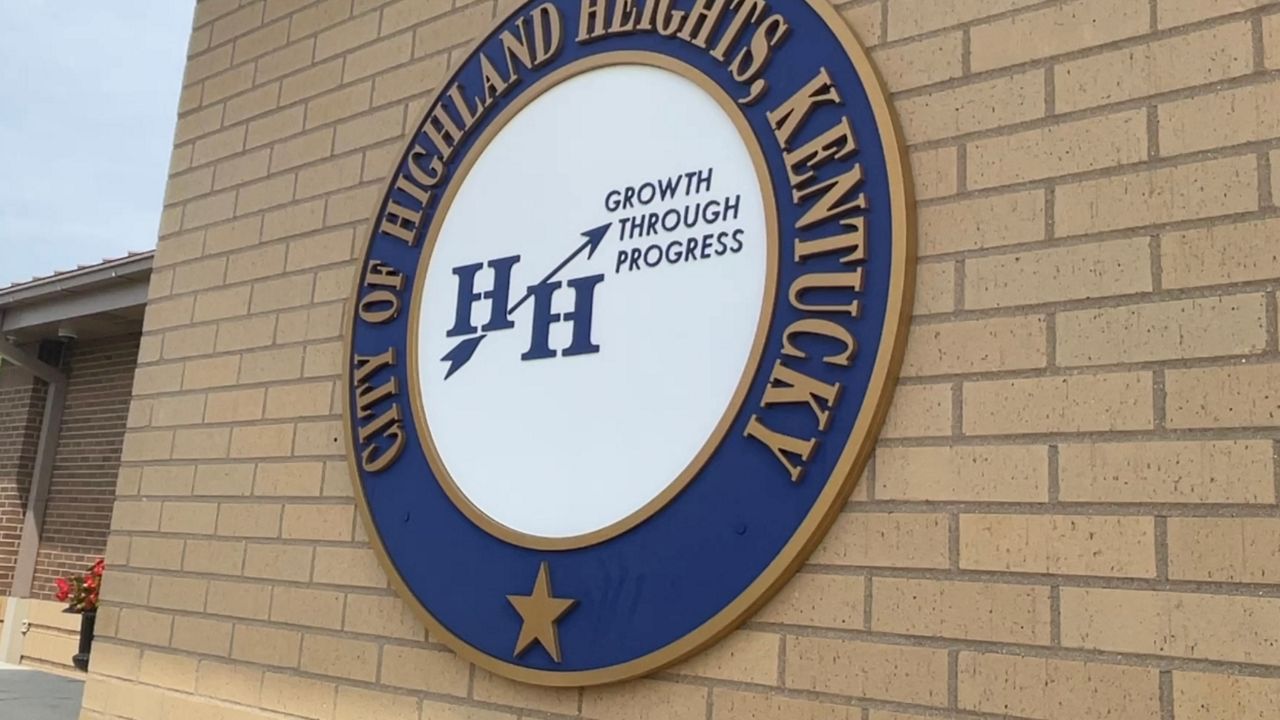 Smoke-free air ordinance passes in Highland Heights Smoke-free air ordinance passes in Highland Heights