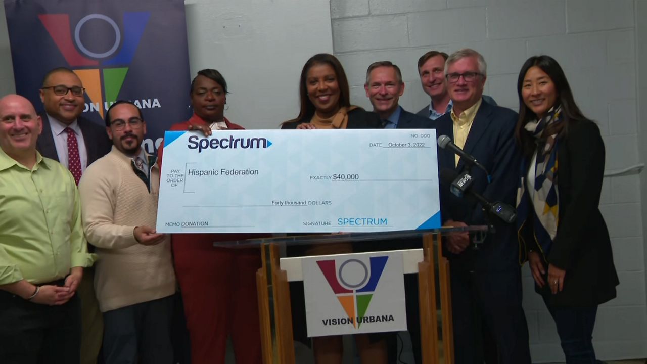 Spectrum gives $40,000 grant to NYCHA learning hub