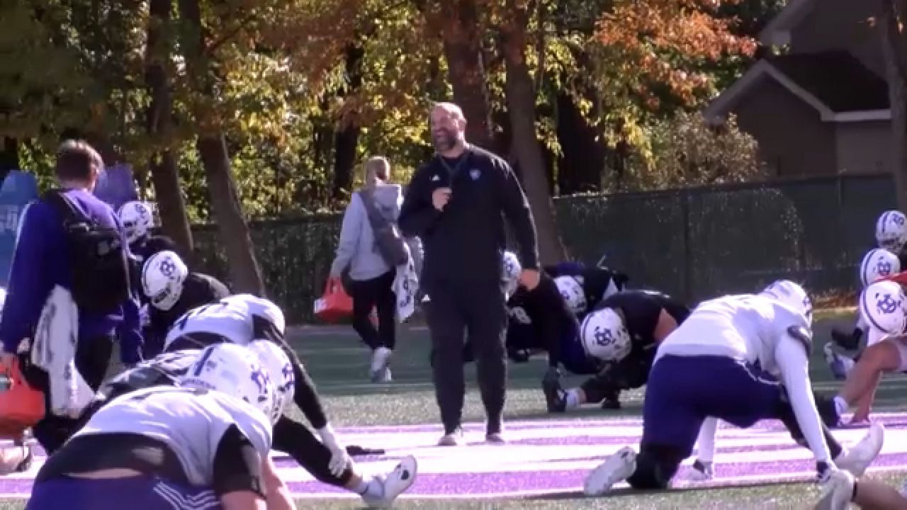 Holy Cross renews football rivalry with Harvard this weekend