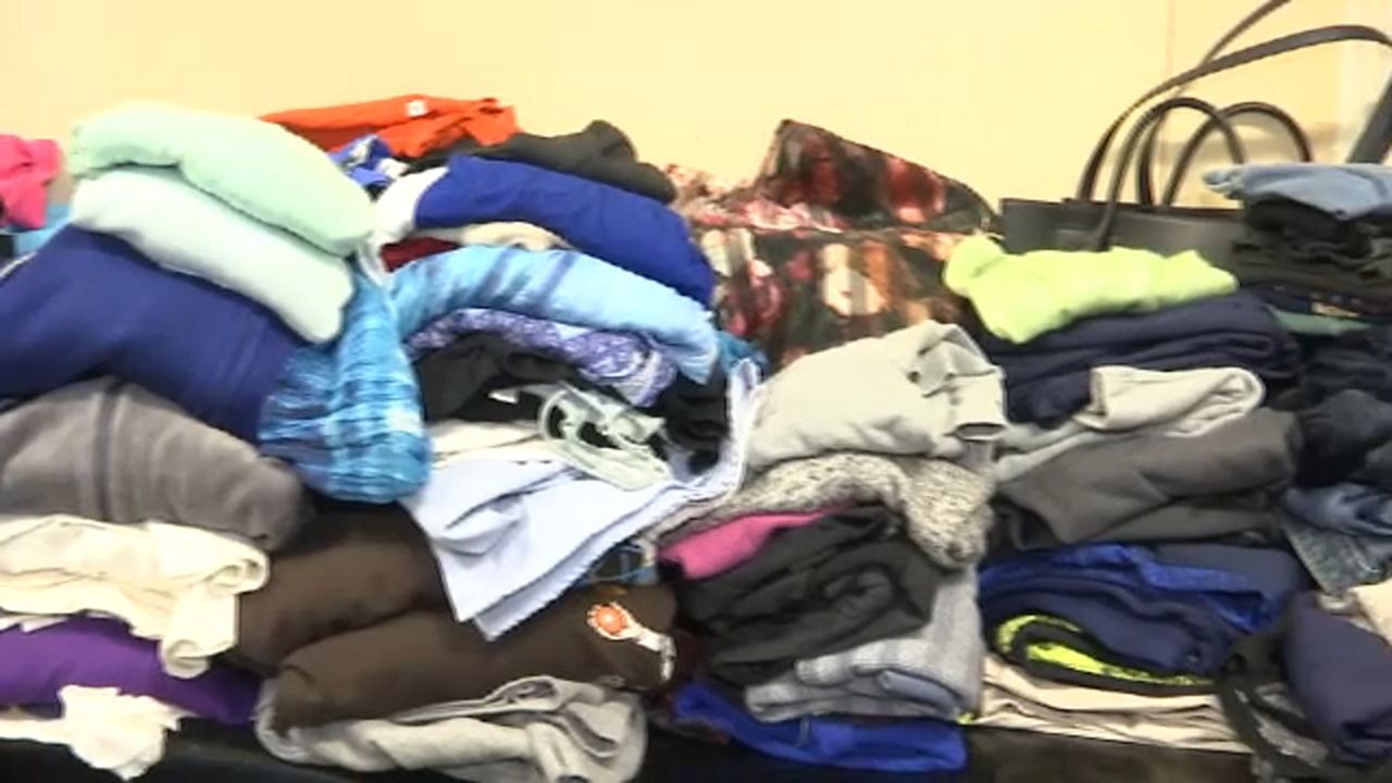 Hundreds pitch in to clothe homeless student