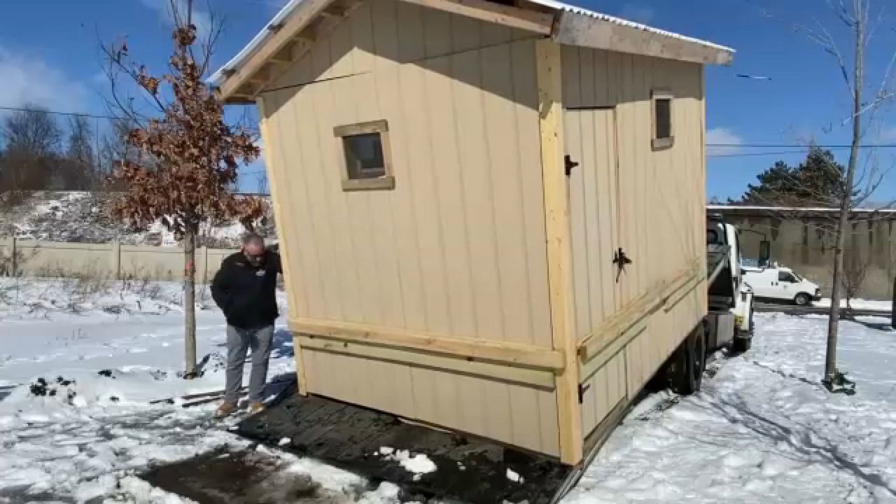 Rochester students build shelter for city's homeless