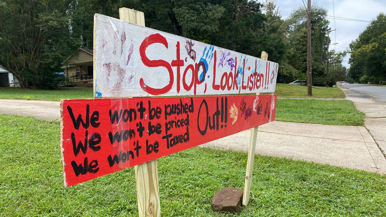 Yard Art Campaign Sets to Fight Gentrification in Howie Acres Neighborhood