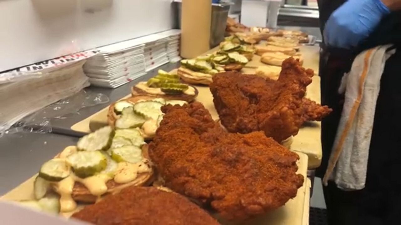Nashville Hot Chicken at Howlin' Ray's in Chinatown