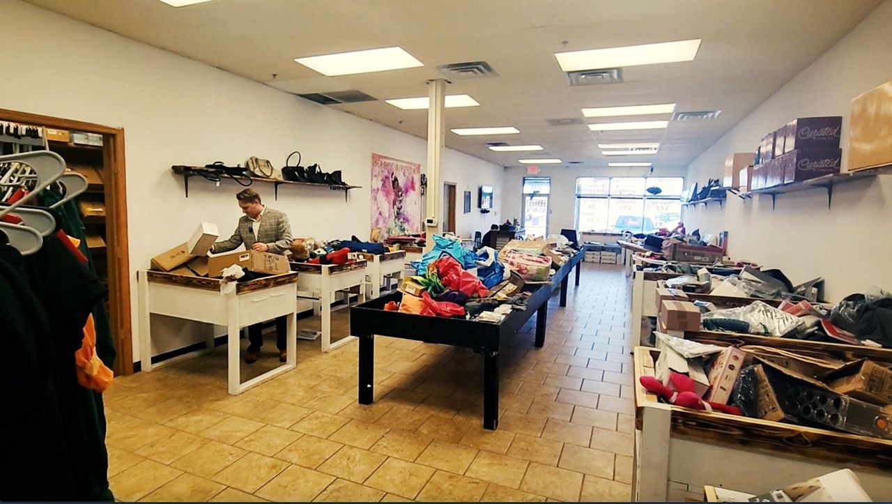 Teen entrepreneur revolutionizes retail with iBin