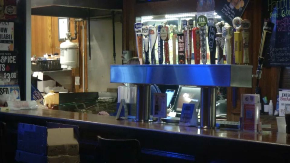Ice House Pub Struggling Amid Pandemic, Restrictions