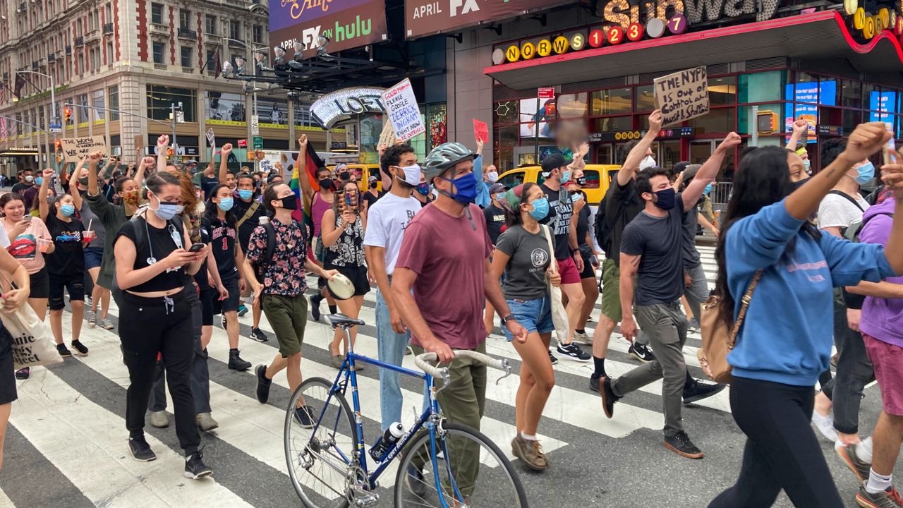 Protest Leader Turns Himself In to Police After Standoff