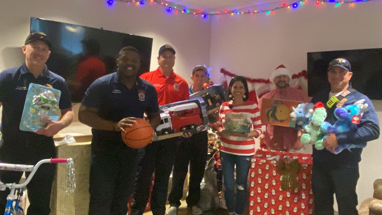 Apopka community donates more than 200 presents