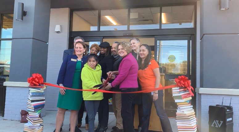 South Boulevard Library Opens