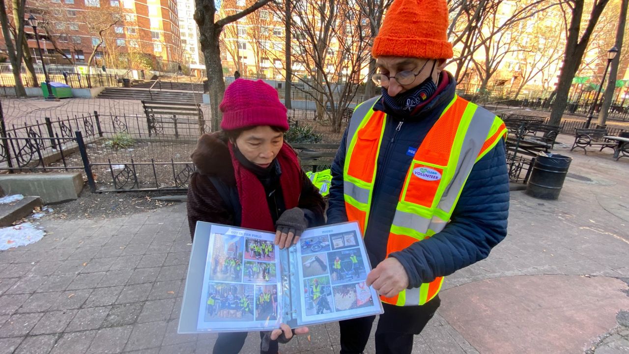 Keeping it clean: Volunteer group tackles trash in Manhattan